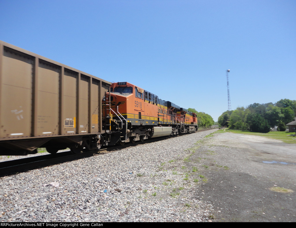 BNSF 5918 is second out on a Plant Scherer coal trainUntitled
